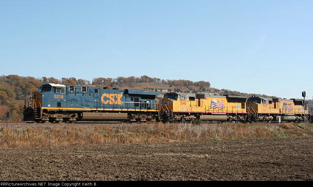 CSX 5318 and UP 5146
